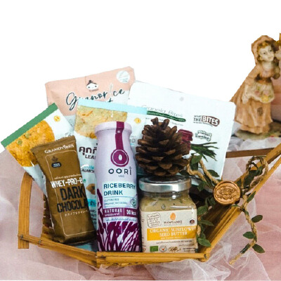 กระเช้าของขวัญ Glowing 2 GIFTNGO 1021NY2209 | OfficeMate